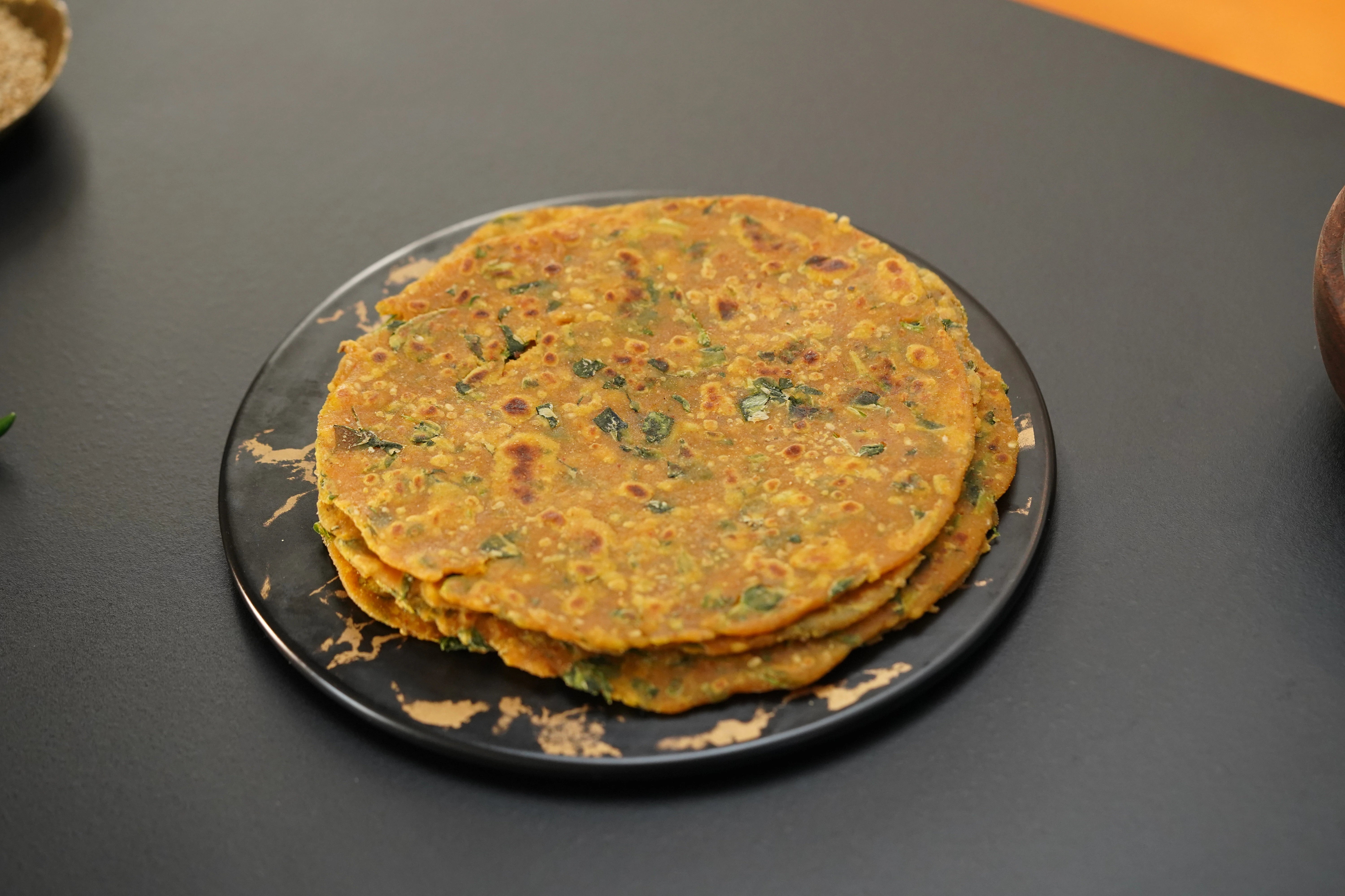 Methi Thepla: Soft Gujarati-Style Fenugreek Flatbread - PotsandPans India