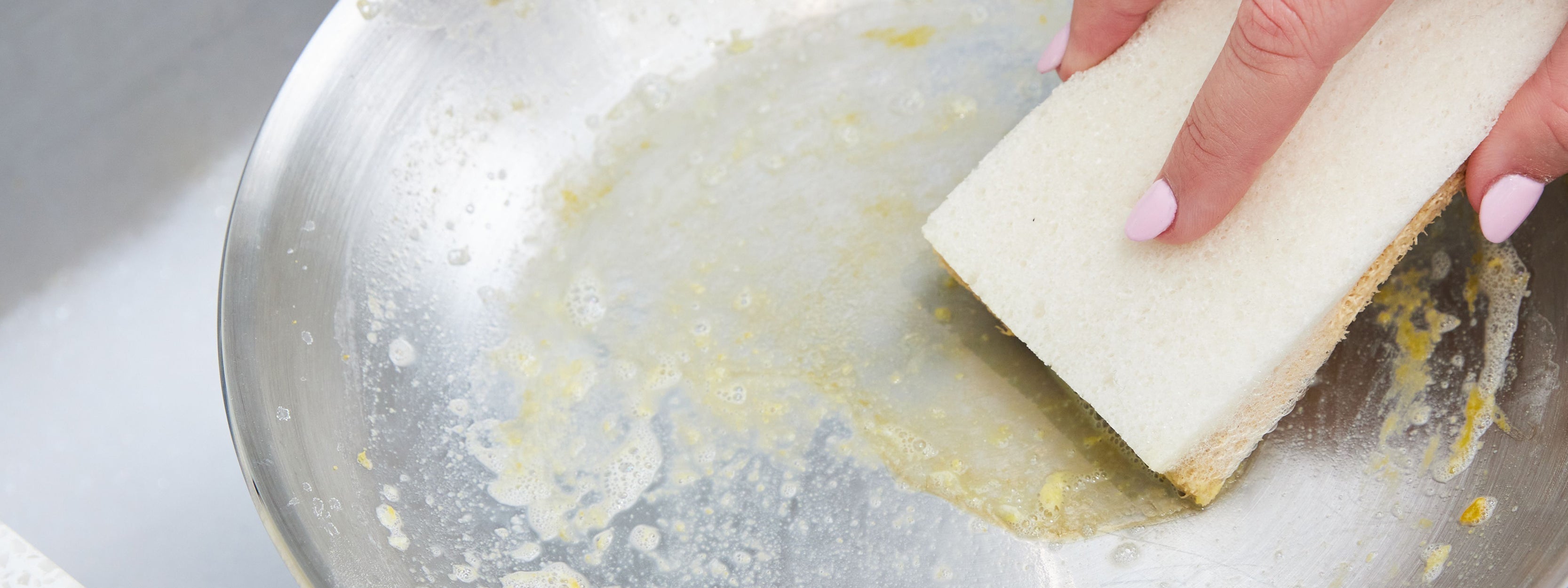 How to Reduce Water Waste While Cleaning Cookware - PotsandPans India