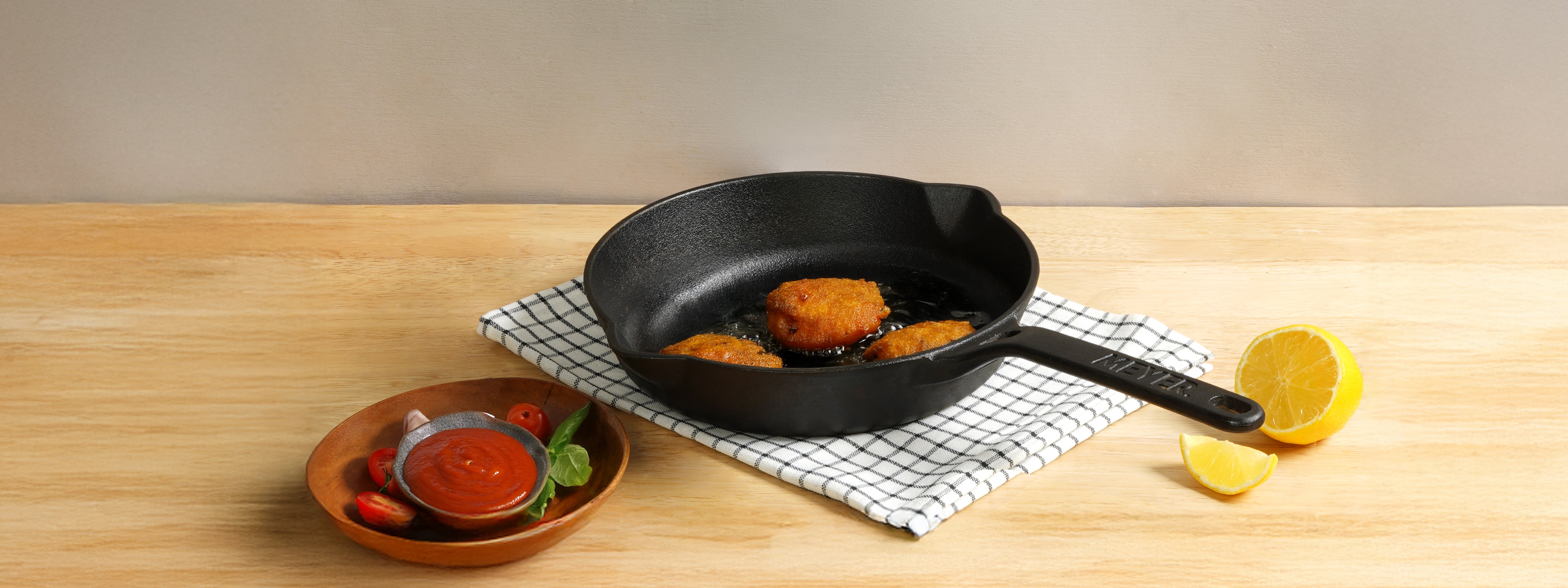 Can Cast Iron Cookware Be Used for Frying Indian Snacks? - PotsandPans ...