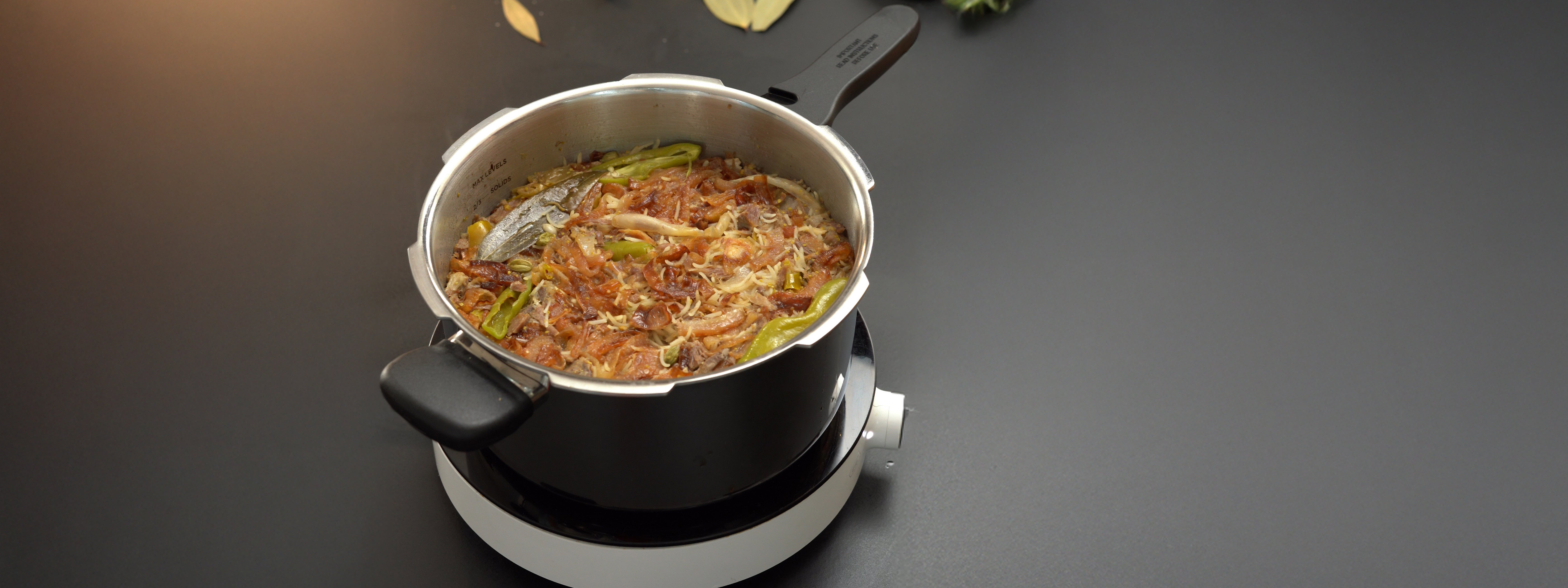 Why Curry Burns at the Bottom: Heat Distribution Issues - PotsandPans India